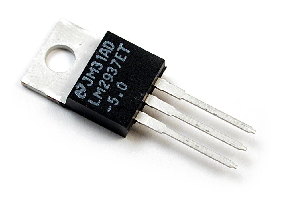 LM2937 Voltage Regulator - Tech Bazar || টেক বাজার
